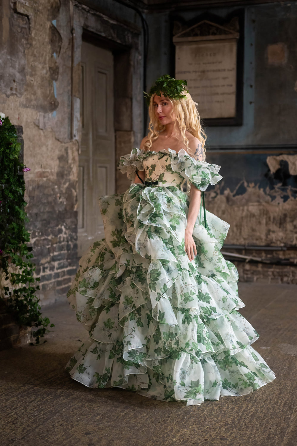 Poison Ivy Avalon Train | Train | Bridal