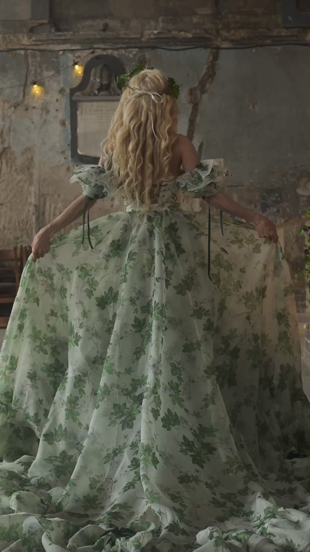 Poison Ivy Avalon Train | Train | Bridal